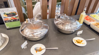 【プライオリティパスで入れる】ドバイ空港 Ahlan Business Class Lounge の様子や食事を紹介！ | satoの世界一周旅行記